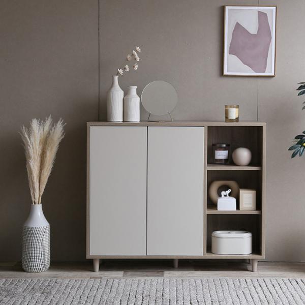 ■商品説明柔らかい木目調シートのナチュラルと明るいホワイトから成るバイカラーがおしゃれなキャビネット■サイズ幅96cm×奥行31cm×高さ81cm■素材基本材:16mmパーティクルボード表面材:メラミンシート化粧■備考【梱包サイズ】103c...