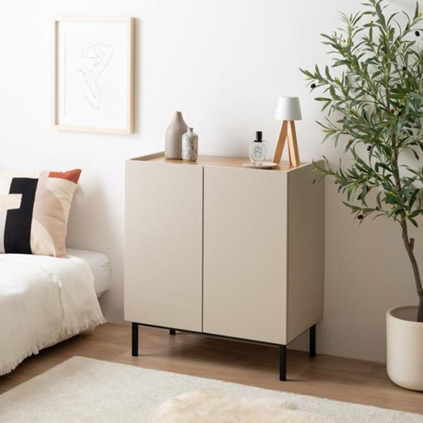 ■商品説明木目×無地のバイカラーが美しい、空間を彩るキャビネット。■サイズ幅70cm×奥行40cm×高さ80cm■素材パーティクルボード(メラミン貼り)スチール（粉体塗装）■備考【梱包サイズ】76cm×47cm×22.5cm【梱包重量】約2...