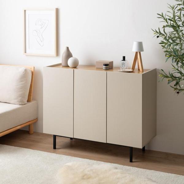 ■商品説明木目×無地のバイカラーが美しい、空間を彩るキャビネット。■サイズ幅100cm×奥行40cm×高さ80cm■素材パーティクルボード(メラミン貼り)スチール（粉体塗装）■備考【梱包サイズ1】106cm×47cm×17.5cm【梱包サイ...