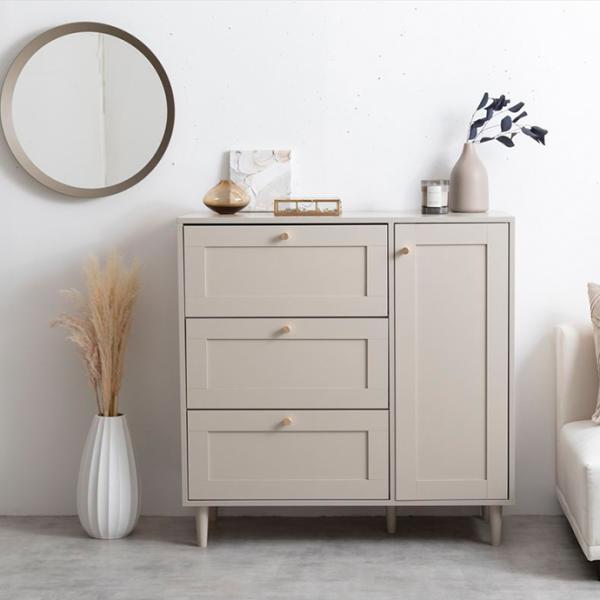 ■商品説明品のある框(かまち)デザインと柔らかなニュアンスカラーが印象的なシリーズのキャビネット。■サイズ幅90cm×奥行38cm×高さ90cm■素材パーティクルボード(メラミン貼り)天然木■備考【梱包サイズ1】62cm×55cm×17cm...