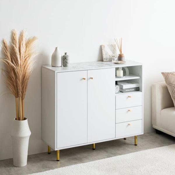 ■商品説明天板の大理石柄とゴールドのあしらいが特徴のキャビネット。■サイズ幅100cm×奥行34.4cm×高さ87.6cm■素材パーティクルボード(メラミン貼り)アイアン(メッキ塗装)■備考【梱包サイズ1】106cm×39.5cm×16cm...