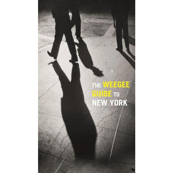 ウィージー（Weegee）の作品集。出版者: Prestel Publishing      出版年: 2015製本: Softcover     判型: 230×130 mm頁数: 432状態: 新品※こちらの商品は本店サイト併売商品につ...