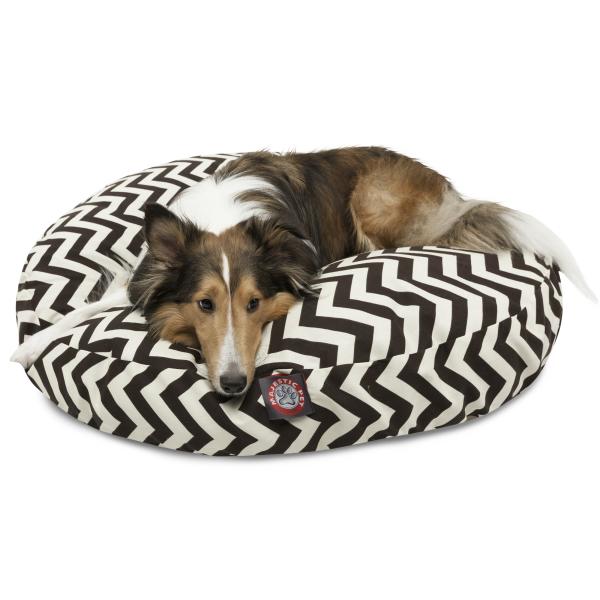 商品名:  Chocolate Chevron Medium Round Indoor Outdoor Pet Dog Bed With Removable Washable Cover By Majestic Pet Productsブラ...