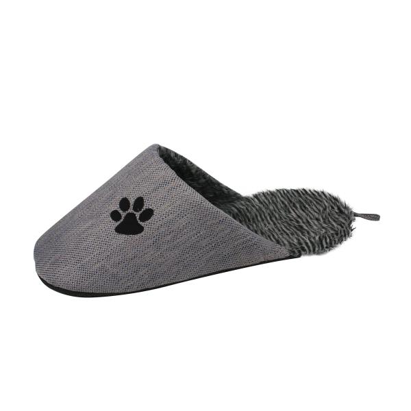 商品名: Slip-On Fashionable Slipper Dog Bed Pet Life 'Slip-On' Slipper Designer Shoe Pet Bed - Cat Bed or Dog Bed with Inne...