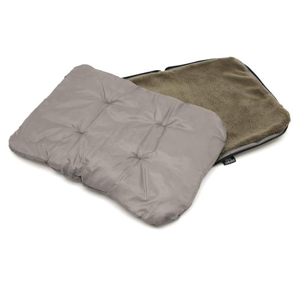 商品名: 小型旅行用ペットベッド Small Travel Pet Bedブランド: SPORT PET商品サイズ: 17.0"L x 24.0"W x 2.0"Th高さ: 45.2cm横幅: 29cm奥行: 10.7cm重量: 544g商...