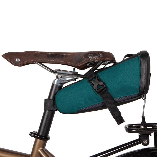 商品名: 2輪ギア - 通勤シートパック (1.5リットル) - 自転車用のサドルバッグの下の防水 - 自転車通勤やツーリングに - トフィーノブルー Two Wheel Gear - Commute Seat Pack (1.5 Lite...