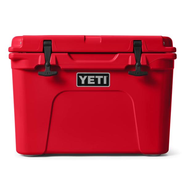 商品名: Yeti (イエティ) タンドラ 35 クーラー レスキューレッド Yeti Tundra 35 Cooler, Rescue Redブランド: YETI高さ: 54.6cm横幅: 42.4cm奥行: 40.6cm重量: 1088...