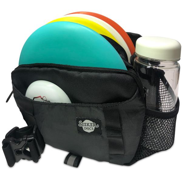 商品名: Seeker Discs ディスクゴルフバッグ Sサイズ (ブラック) Small Disc Golf Bag - Comfortable and Convenient for Playing a Quick Nine, Easi...