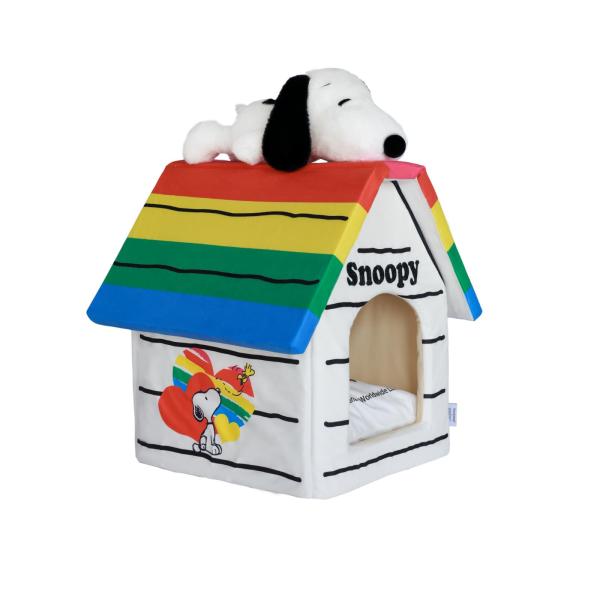 商品名:  Kashima Snoopy Pet House for Small Dogs &amp; Cats ? Official Peanuts Indoor Dog Bed with Removable Cushion and Pl...