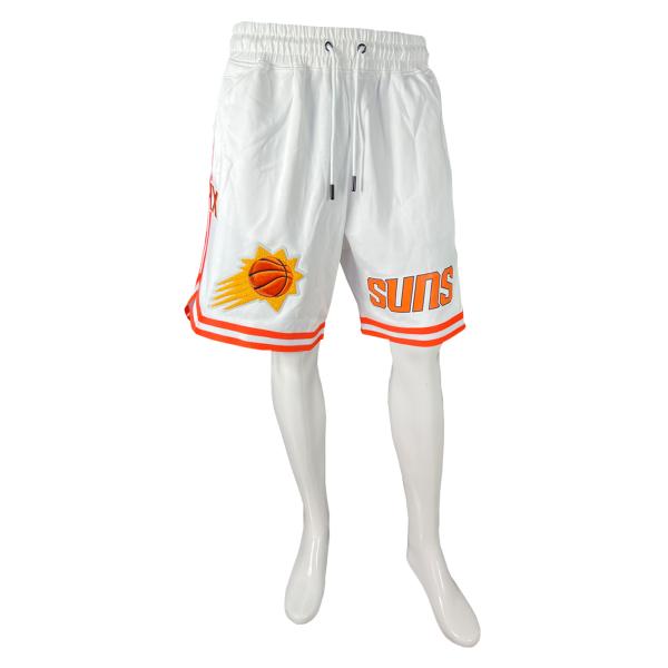 ●刺繍パッチロゴつきショートパンツ。●ウエストはゴム・ヒモで調節可。●S・ウエスト約７４ｃｍ股上約３３ｃｍ股下約2３ｃｍ● M・ウエスト約７６ｃｍ股上約３４ｃｍ股下約2１ｃｍ● L・ウエスト約８０ｃｍ股上約３４ｃｍ股下約２２ｃｍ● XL・ウ...