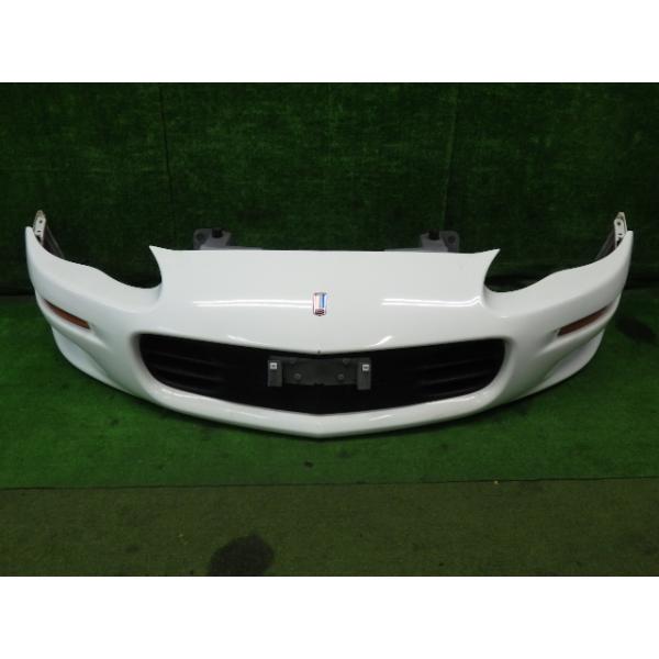 フロントバンパー・グリル・ターンシグナルランプです。【車種】シボレー カマロ Z28 型式:CF-CF45E 2000年(平成12年)4月式  AT 左ハンドル エンジン型式: 5E 走行距離95,183km カラーコード 9567 アーク...