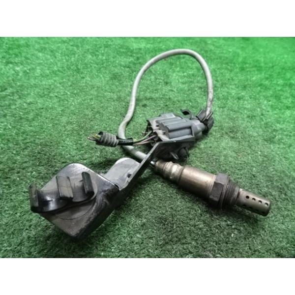 O2センサーです。【車種】ボルボ XC70 型式：CBA-BB6304TXC エンジン型式：B6304T4  AT 右ハンドル カラーコード：484 シーシェルメタリック 2011（平成23）年6月登録車 から外しました。　品番　30756...