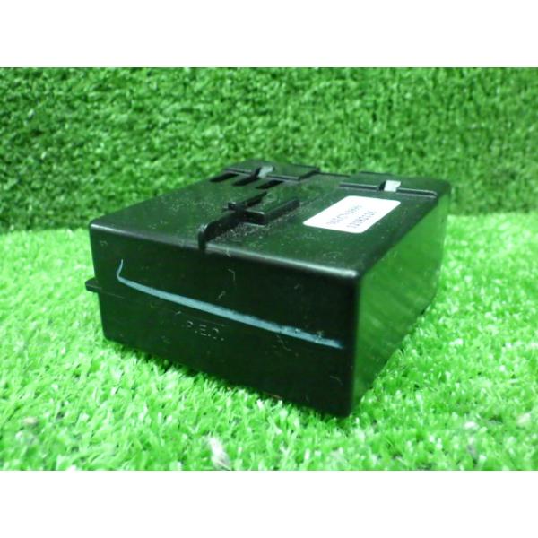 パワーウィンドウコントロールモジュール コンピューターです。【車種】シボレー カマロ Z28 型式:CF-CF45E 2000年(平成12年)4月式  AT 左ハンドル エンジン型式: 5E 走行距離95,183km カラーコード 9567...