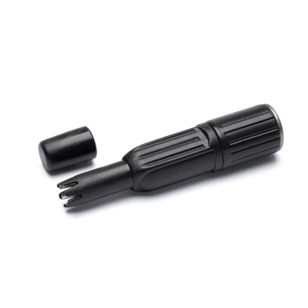 鼻毛を抜かずにスパッとカット！●手動にこだわるオリジナルメーカー、グルームメイト社の切れ味。●鼻に当てて回すだけでキレイにカット。衛生的なステンレス製。●耳毛も切れます。手の平サイズでポケットにも入ります。●電動品のように、鼻毛を噛んだまま...