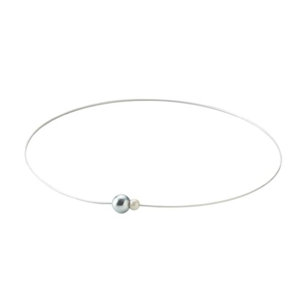 ●素材:【本体】ステンレス・ナイロン 【留め具】アルミ・磁石・ステンレス・ウレタン 【技術】メタックス<br>●サイズ:40cm<br>●中国製<br>●アシンメトリー仕様のミラーボール。紐部は水や汗に強...