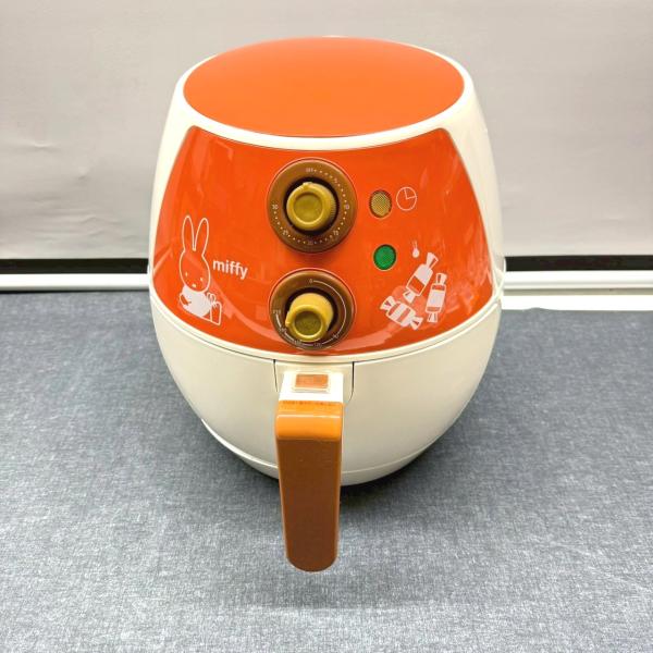 通電確認済みです。使用感はありませんが長期保管による汚れなどはあります。店頭に陳列しているため、画像と状態が異なる場合がありますので、ご了承ください。現状渡しとなりますので、返品交換等は行っていません。ご検討よろしくお願いします。精密機械た...