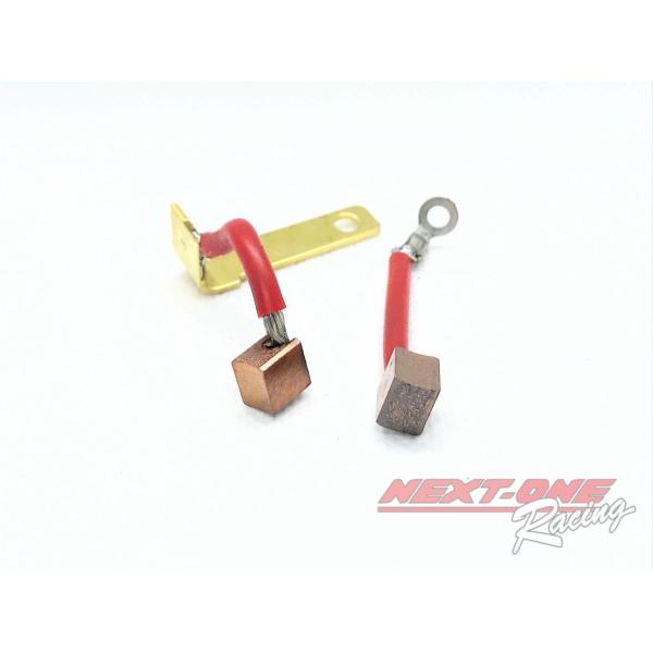 ヤマハKT-100SEC用のスターター周辺パーツです。パーツ図の部品番号1番のスターターモーター用の強化ブラシキットです。断線頻度の高く故障の多いセルモーターの純正ブラシを2倍以上の耐久性のリペアー用ブラシキットです。社外品ですがマッティン...