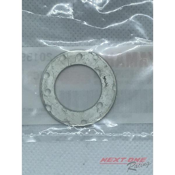 ヤマハKT-100SD/SEC用のピストン/クランク周辺パーツです。パーツ図の部品番号8番のコンロッドワッシャーです。1基のエンジンに2個必要です。販売は1個単位になります。