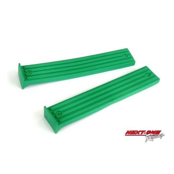 レーシングカートやスポーツカートで使用されるアルミカートスタンド用のラバーです。スタンドの上面に取り付けて、フレーム傷めず安定して載せられます。1個単位での販売です、カートスタンド1台で4個必要です。※ご注意※カートスタンドは付属しません。...