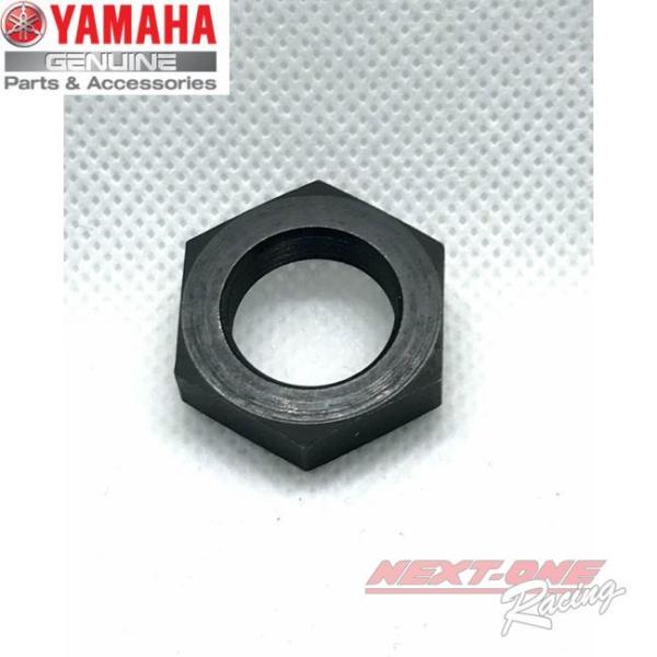 ヤマハKT-100SEC用のクラッチ周辺パーツです。パーツ図の部品番号8番のロックナットです。