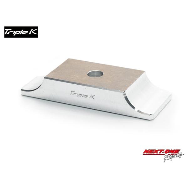 Triple K ロアマウント 1個高強度アルミニウム合金製の削りだしロアマウント。従来の鋳物のロアマウントと比べて剛性が高く、しめこんでも割れたり変形することなく、しっかりと締まります。厚みを薄くしつつ、ボルトの座ぐりを深くしたことで、ボ...