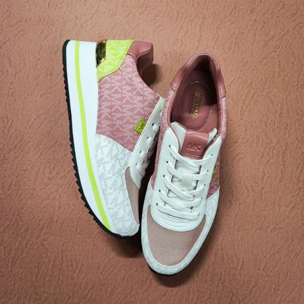 MICHAEL KORS（マイケルコース） MONIQUE TRAINER 43S2MQFSBB ローズマルチ■商品詳細【 ブランド 】MICHAEL KORS（マイケルコース）【 モデル名 】MONIQUE TRAINER【 メーカー品番...