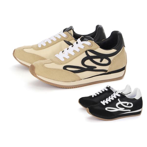 GUESS ゲス SKROLL■商品詳細【 ブランド 】GUESS（ゲス）【 モデル名 】SKROLL【 カラー 】01.ミディアムナチュラル02.ブラック【 アッパー素材 】合成繊維/合成皮革【 底材 】合成底【 ブランド紹介 】「YOU...