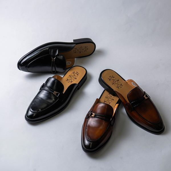 RAUDI ラウディ メンズ レザーサンダル R-44114■商品詳細【 ブランド 】RAUDI（ラウディ）【 モデル名 】メンズ レザーサンダル【 メーカー品番 】R-44114【 カラー 】01.ブラック02.ブラウン【 アッパー素材 ...