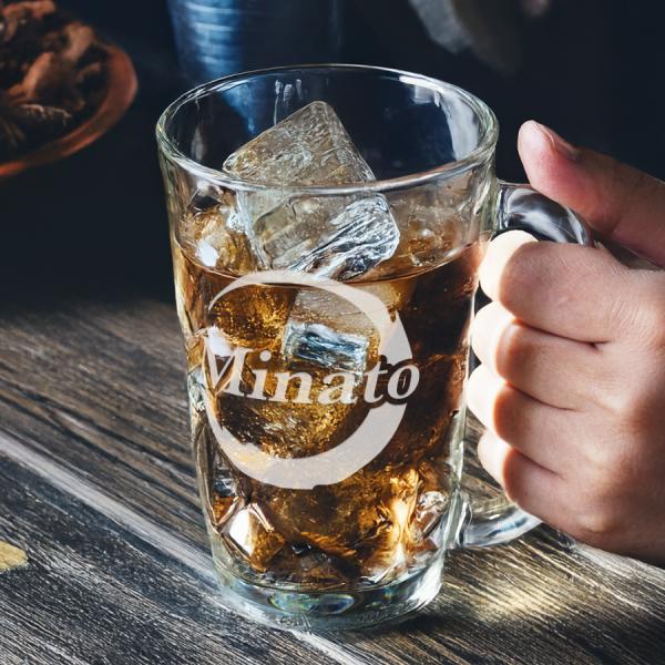 「贈り物に特別なひとときを。名入れ対応・ビールジョッキ」お名前を入れてつくるオリジナルジョッキ。世界にひとつだけのオリジナルが作れます。また、ビールやお酒好きの方へのプレゼント、記念日の贈り物など様々なシーンで喜ばれます！サイズ：幅×高さ(...