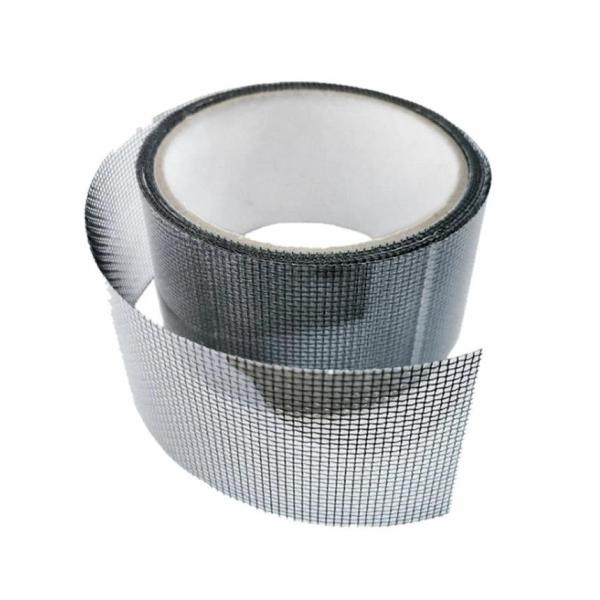 【蚊などの虫をシャットアウト】メッシュ細かいまた平均タイプ、風通しも光通しも良いし、蚊など小さな虫をシャットアウト、粘着性も強い。【理想なガラス繊維素材】この補修網は軽くて耐久性高いガラス繊維素材を使って、お客様の網戸に耐久性高い補修を持っ...