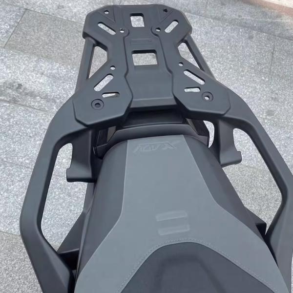 X-ADV Forza750 アップフラットキャリア適合車種：X-ADV（RH21/RH10）Forza750高品質素材：耐久性のある素材で作られ、長時間の使用に耐える強度と堅牢性を実現しました。高い安全性：厳格な安全基準をクリアし、オート...