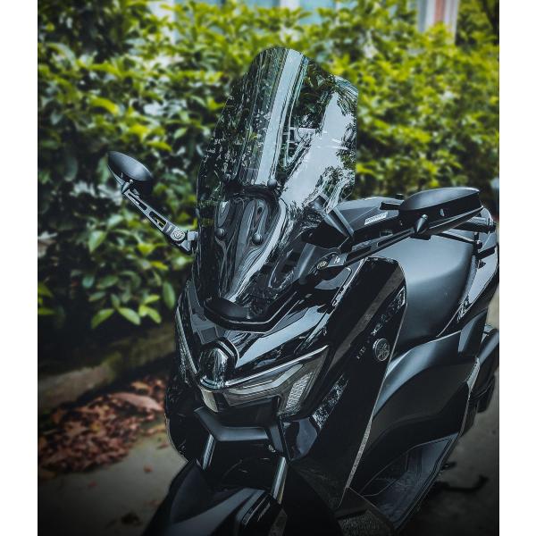 商品名ウインドシールド カウルネジの部分は錆びにくい合金を利用しますので、耐久性も強度には心配及ばない高品質なアクリルまるで何も付けていないほどの透明さ、長く使用しても黄ばみません。適合車種ヤマハ NMAX155 2025年式ヤマハ NMA...
