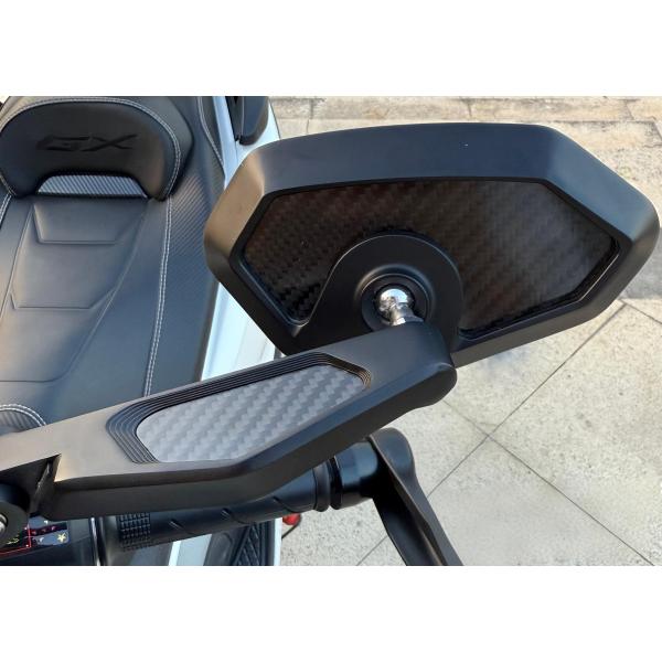 商品名バイクミラー ネジの部分は錆びにくい合金を利用しますので、耐久性も強度には心配及ばない。青色の凸面鏡を使用しているので、視界がはっきりしており、ぎらつきも防げます。適合車種車種汎用 M8/M10 逆/正ネジ対応可能。商品内容本体×左右...