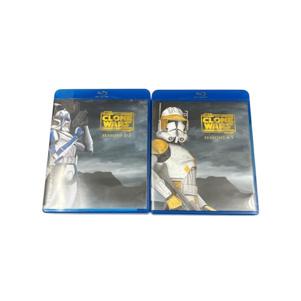商品は中古品です。スター・ウォーズ：クローン・ウォーズ シーズン1-5 コレクターズエディション（Blu-ray 14枚組）です。シーズン1〜5を収録したお得なセット商品になります。状態・ディスク：全14枚揃っています。再生に支障のない程度...