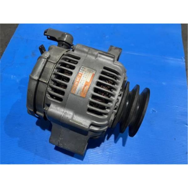 【管理番号】P31400-24010600【在庫所在地】埼玉県【純正品番】27040-2470【年式】200604【認定型式】PB-XZU306M【車台番号】1002189【装備】F・JL PS ABS (3) WT 2000 2WD【フル...