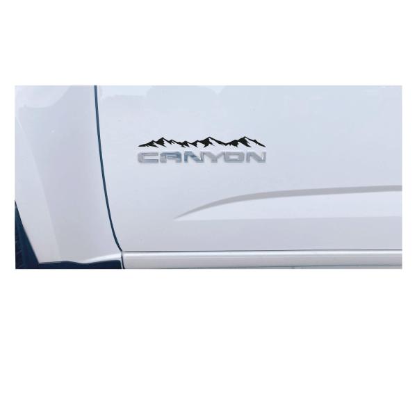 商品名: EmblemsPlus 2015 2016 2017 2018 2019 2020 GMC キャニオン グロス ブラック マウンテン エンブレム アクセント デカール 3枚セット ゼネラルモーターズ 公式ライセンス商品 GMC C...