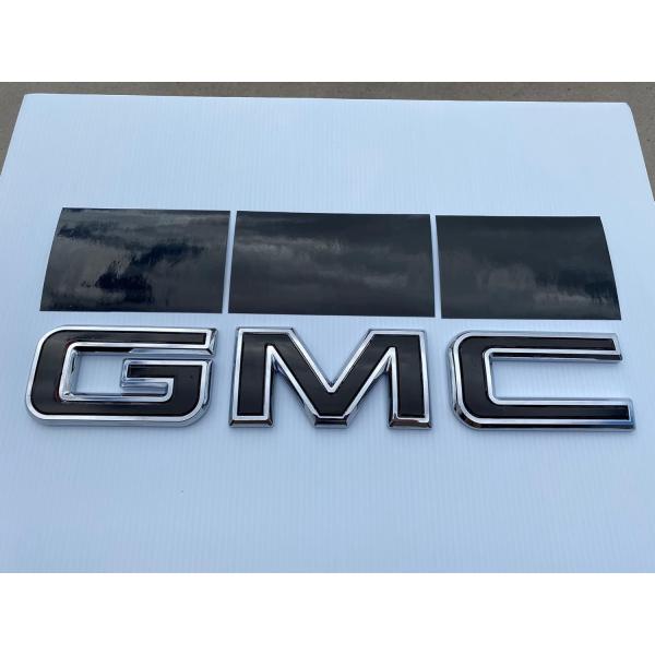 商品名: EmblemsPlus グロスブラック (ブラックアウト) GMC キャニオン リアテールゲート GMC エンブレム デカール オーバーレイ ビニールシート 自分でカット可能 取り付け簡単 DIY 2019年から2024年まで対応...