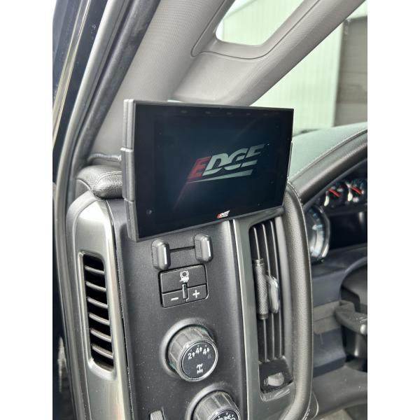 商品名:  CTS3 Dash Mount, Carbon Fiber - Compatible with 2015-2019 Chevrolet and GMC Trucksブランド: Generic商品サイズ: 5.85 cubic i...