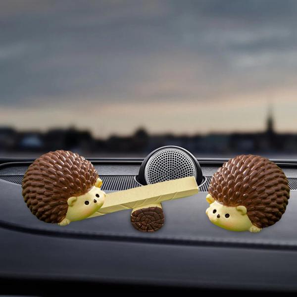 商品名:  GAOLAOSY Cute Hedgehog Car Dashboard Decoration, Mini Animal Car Interior Rear View Mirror Accessories, Aesthetic ...