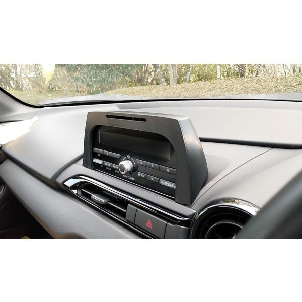 【発売日：2025年01月20日】ＮＤロードスター Ｓ／NＲ−A／９９０Ｓ 用ポータブルナビ取付キットのスリムタイプです従来品に比べスッキリとしたデザインになりました基本機能は従来品と同等ですが、前面パネルにはマグネットが組み込まれ簡単に交...