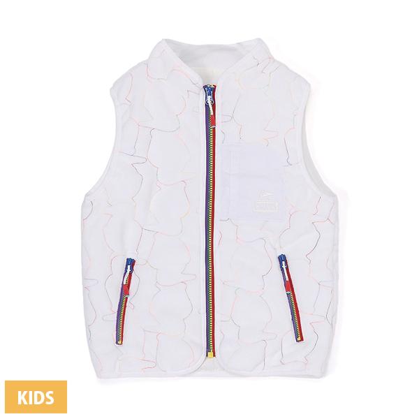 ▼ブービーバードのシルエットをキルティングの柄として落とし込んだ中綿入りのフリースベスト(キッズサイズ)■素材特性程よく肉厚なポリエステル素材を使用。保温性が高く、キルティング仕上げになっているため綿の偏りを防止。中綿入りであたたかく、真冬...