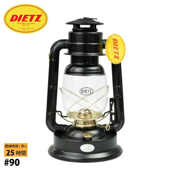 ▼D90 D-Liteは1919年に登場したスタンダードモデルの一つです。大型ハリケーンランタンの中でもグローブの口が広い為、ススの掃除などのお手入れが容易なのも特徴。バーナーは大型デイツランタンで唯一ライジングコーン型を使用しており、芯の...