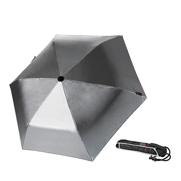 ▼EuroSCHIRM ユーロシルム ライトトレックウルトラはライトトレックアンブレラをベースに、6つのアルミスペシャルリブとカーボンを使ったスーパーライトウェイトバージョンの折りたたみタイプの傘です。ユーロシルムのラインナップでは最軽量モ...