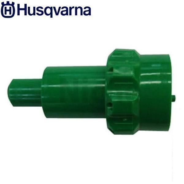 ・ハスクバーナ燃料缶の燃料ノズルです。・コンビ缶の燃料缶部分も同じものです。　交換用としてご利用ください。　[ 農林 林業 チェンソー(チェーンソー) 作業 ]