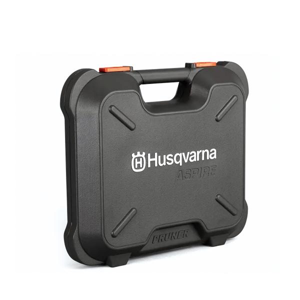 ▼Aspire(TM) プルーナをスマートに収納。耐久性に優れた Aspire(TM) プルーナの収納ケースで、保管時や持ち運び時に Aspire(TM) プルーナを保護します。硬質プラスチック製のケースには、18V POWER FOR A...