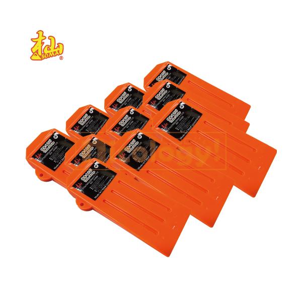 杣 新・伐木くさび/中サイズ:全長200mm ×幅（最大82/最小72）mm ×厚み（最大29mm）材質：ABS樹脂で外部からの衝撃に強く、抜けのリスクを抑える返しと、紐通し用フックが付いた軽量で頑丈なクサビが杣（ソマ）から新登場。