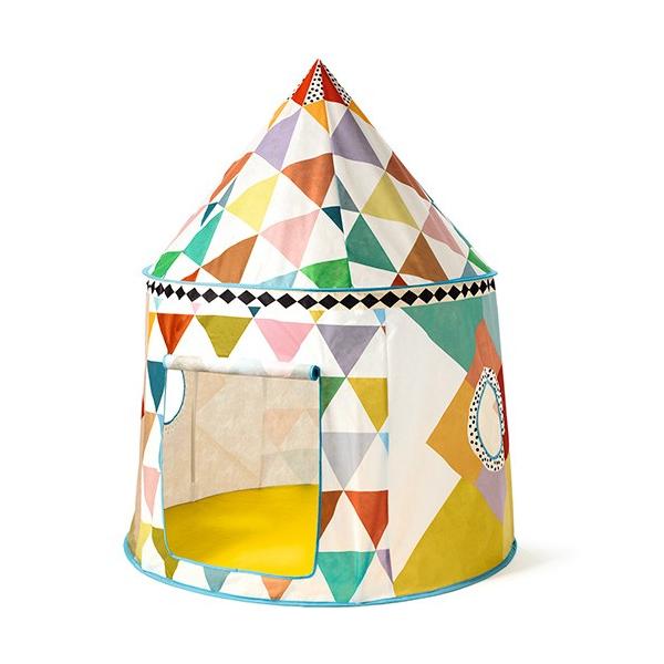 簡単に組み立てることができる子供用の室内テントです。テントの生地は丈夫な100％ポリエステル製です。■サイズ：高さ130×直径106cm■メーカー：DJECO（ジェコ）■メーカー国：フランス■生産国：中国■素材：ポリエステル、プラスチックキ...
