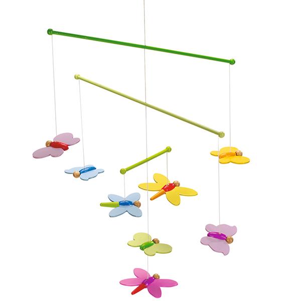 ドイツ・ゴキ社のモビールです。蝶々がゆらゆらお部屋を舞います。■サイズ：33×42cm■メーカー：ゴルネスト＆キーゼル■メーカー国：ドイツ■材質：合板ベッドメリー モビール 0歳 1歳 ドイツ 子供 赤ちゃん 誕生日プレゼント 誕生日 男の...