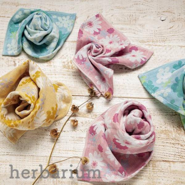 ◎フェイスタオルサイズ: 34cm×80cmカラー: ブルー/ピンク/イエロー組成: 綿45% キュプラ55%織り: ４重ガーゼ織り糸の中に空気を含んだ空間がある中空糸と光沢があり、やわらかで吸水性に優れたキュプラ糸を使用。空気をたっぷり含...