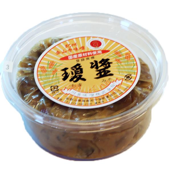 川善の定休日は発送できないことをご了承お願いいたします。賞味期限60日 到着したら冷蔵庫での保管をお願いします。和歌山に古くから伝承されてきた、米、はだか麦、大豆、白瓜、茄子、生姜、しそを混合した、野菜たっぷりな そのまま食べるお味噌です。...